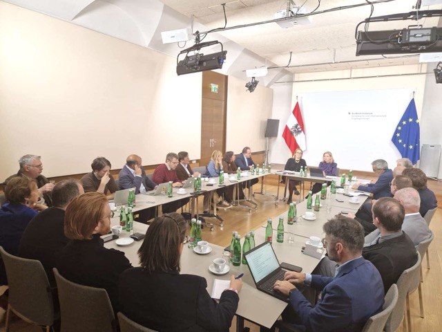 Dışişleri Bakanı Beate Meinl-Reisinger ile BM Sonrası Görüşmelerden ...